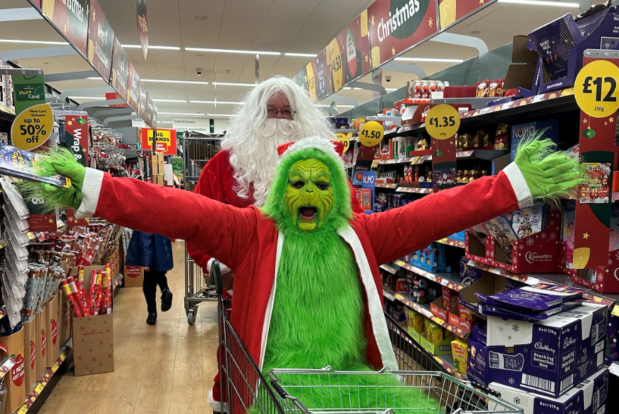 MAYHEM IN MORRISONS! Festivities Unfold as The Grinch and Santa Claus ...
